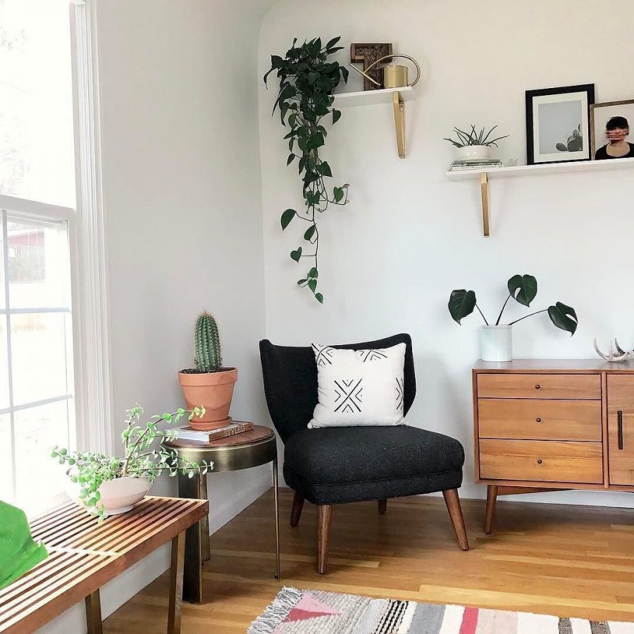 8 Iconic Mid-Century Modern Pieces You Need